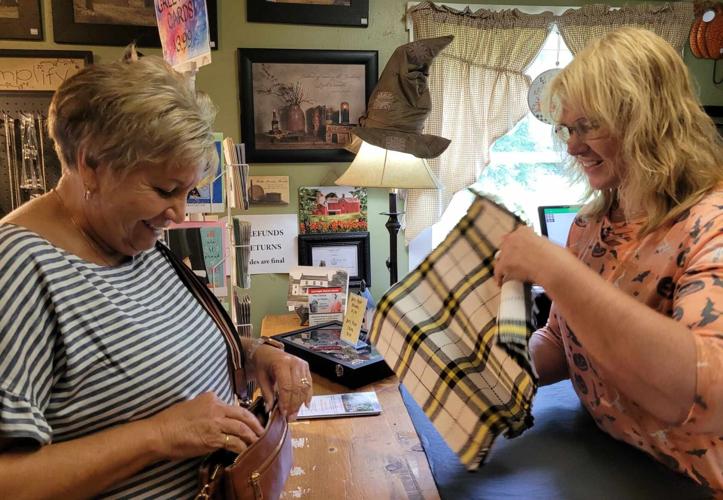 Pumpkin Fest draws visitors to Volant | Local News | ncnewsonline.com