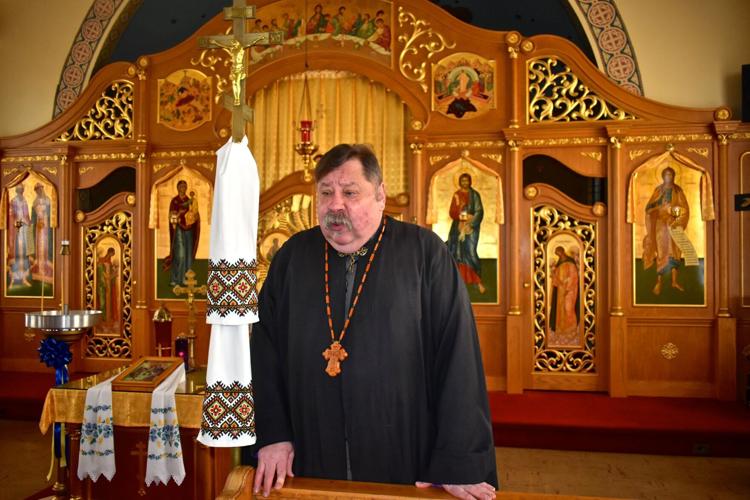 Residents with connections to Ukraine watch nervously | Local News ...