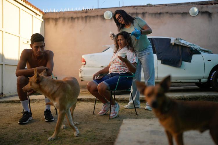 A Venezuelan family's Christmas: From the American dream to poverty ...