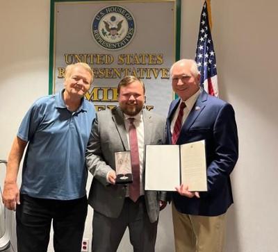 Ellwood resident honored with Congressional award | Lifestyles ...