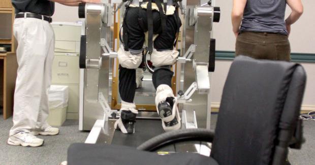 Photo Gallery: Chris Niles battles back with hard work | | ncnewsonline.com