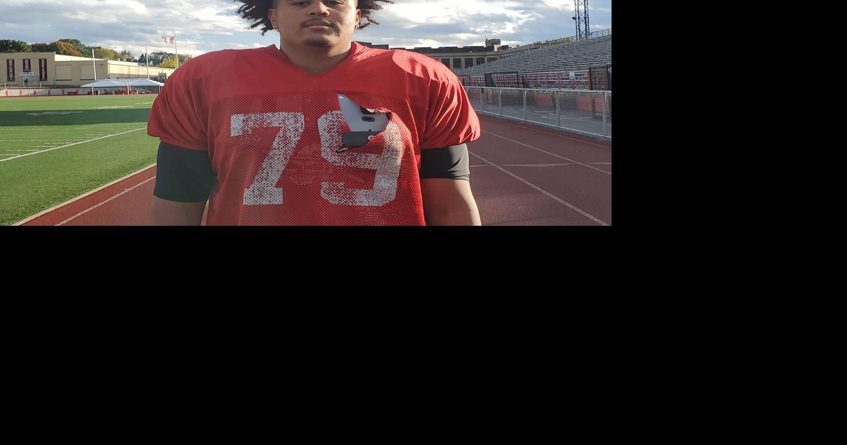 Fox sets the tone up front for New Castle football team | Sports ...