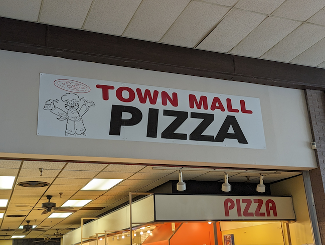 Small businesses hoping to revive former Towne Mall | Local News ...