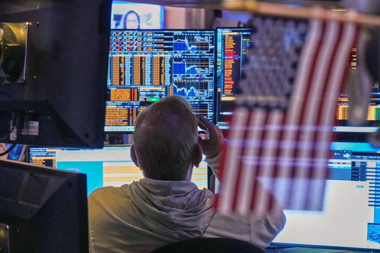 US stocks drift as oil falls and Wall Street waits for SpaceX's debut ...