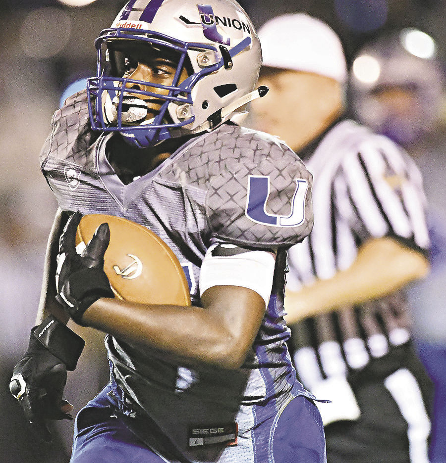Union football team rolls to third straight win | Local Sports ...