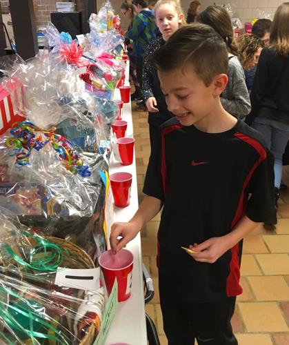 VIDEO: Mohawk students rally to support injured librarian | News ...