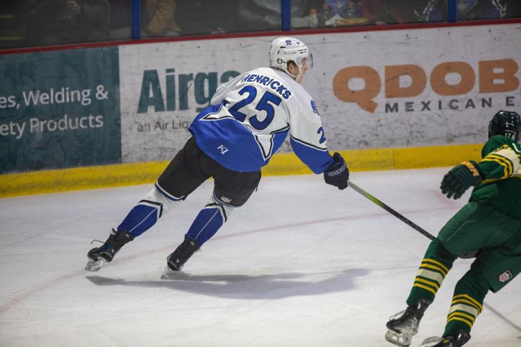PHOTO: Lincoln Stars fall to Sioux City Musketeers, 5-2 | Unlimited ...