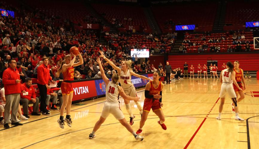 PHOTO: Yutan rallies to defeat Bishop Neumann 45-39 | Unlimited Sports ...