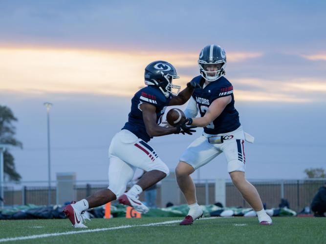 PHOTO: Papillion La Vista dominates Lincoln North Star 34-7 | Unlimited ...