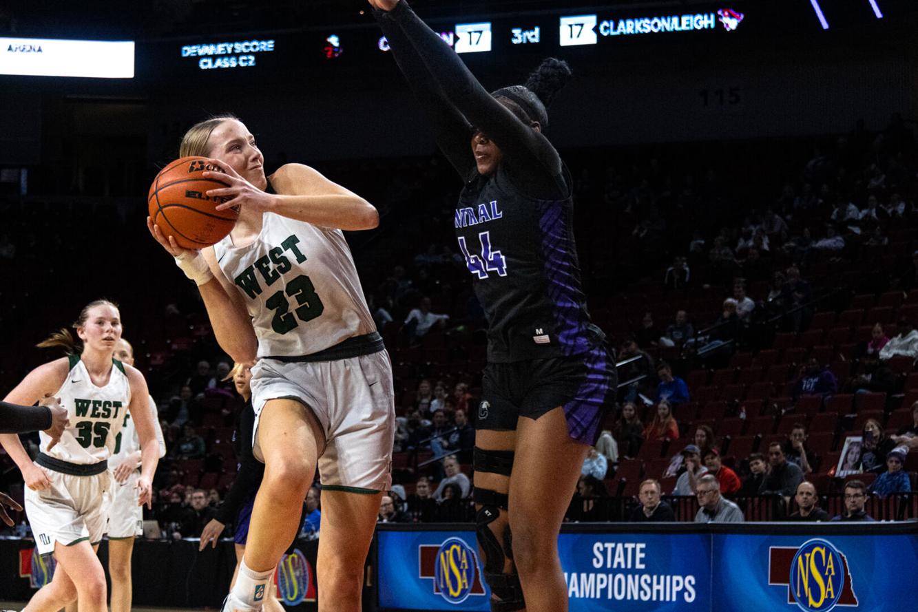 G BASKETBALL: Neleigh Gessert layup | | nebraskanewsservice.net