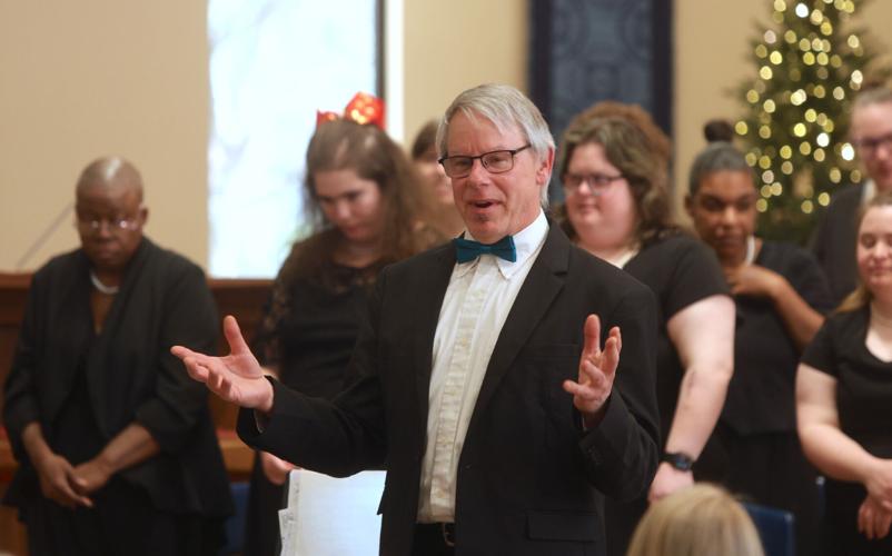 New Ark Chorale performs annual Christmas concert | News Gallery ...