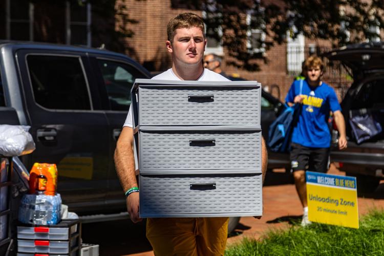 UD freshmen arrive in Newark with a mix of excitement and nerves | News ...