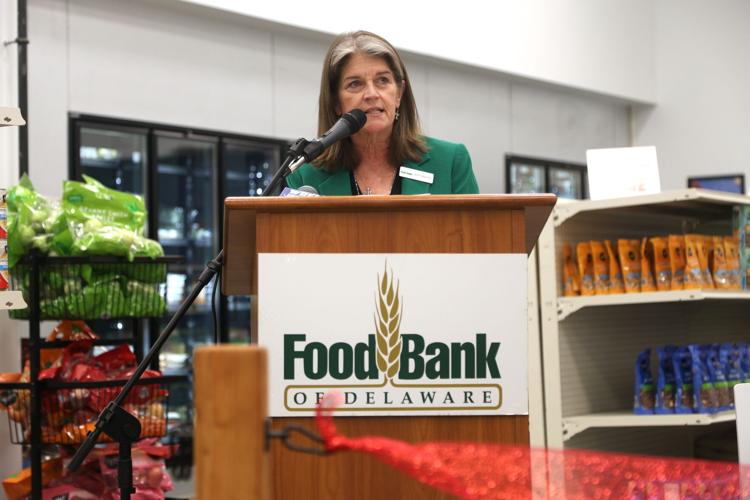 With a grocery store feel, renovated Food Bank pantry ‘restores dignity ...
