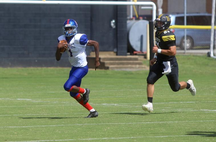 Photo gallery: Newark football team defeats Christiana in season opener ...