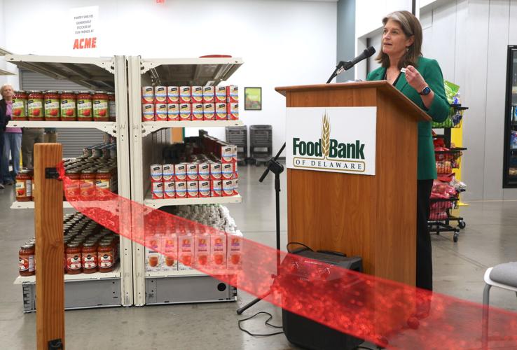 With a grocery store feel, renovated Food Bank pantry ‘restores dignity ...