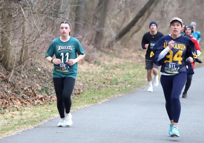 Run, Eagles, Run: Newarkers show off Philly pride at Super Bowl-themed ...