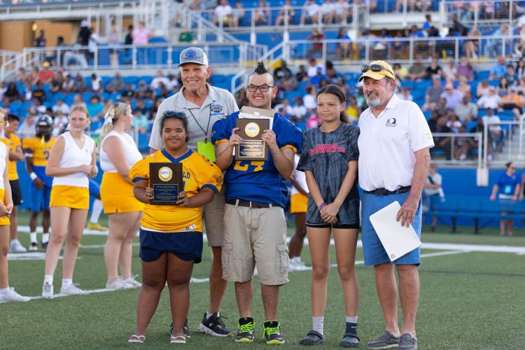 Blue-Gold Game brings together football players, 'buddies' | Sports ...