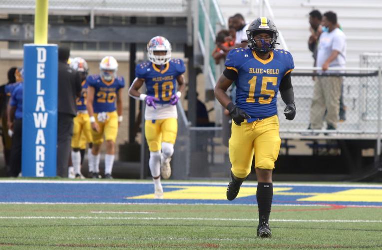 Newark High's Russell coaches Blue team to 21-6 victory in annual all ...