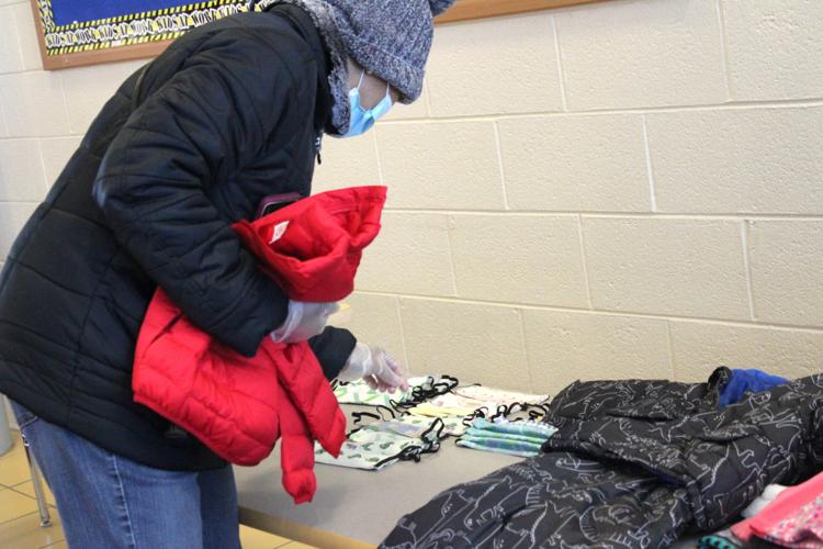 Oberle Elementary organizes coat drive for students and families | News ...