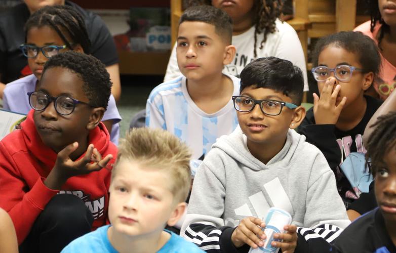 The gift of sight: Nonprofit has provided 15,000 free pairs of ...