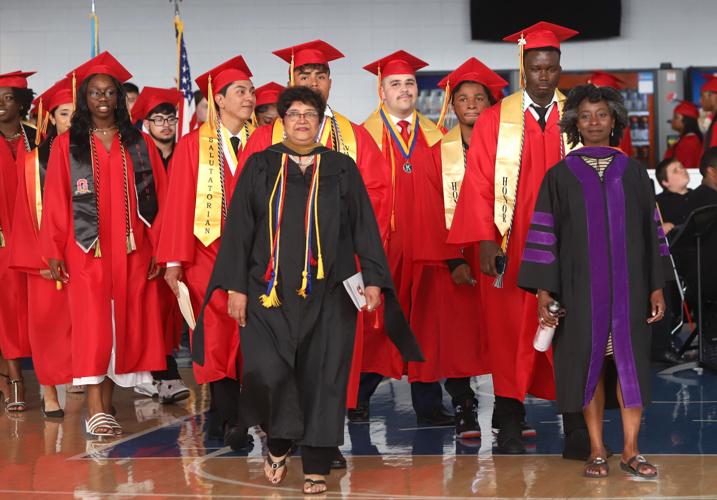 Photo gallery: Glasgow High School graduation | News | newarkpostonline.com