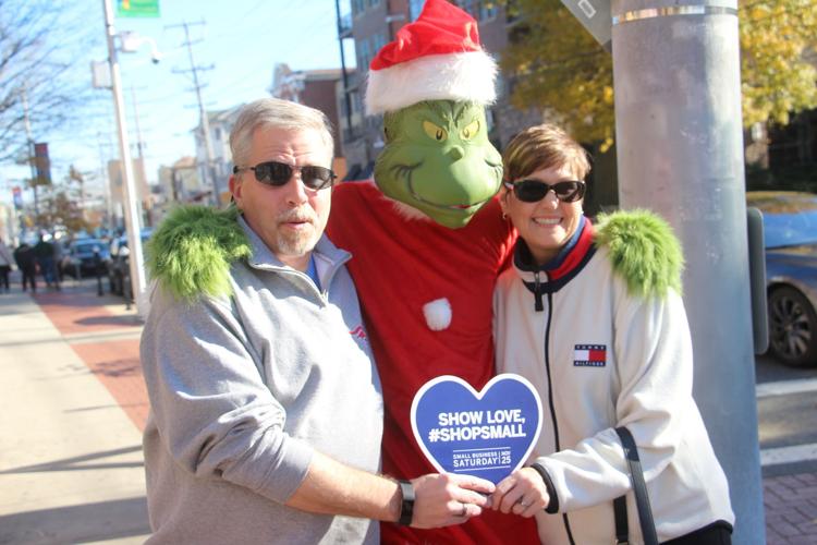 Grinch visits downtown Newark for Small Business Saturday | News ...