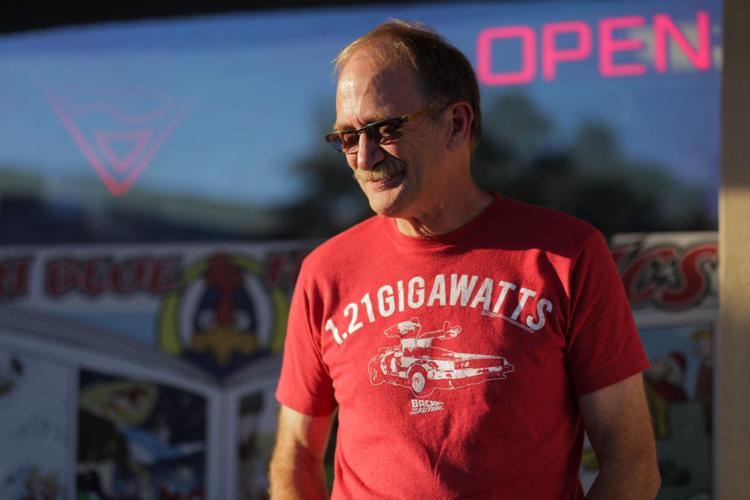 Newarkers celebrate Back to the Future Day | News | newarkpostonline.com