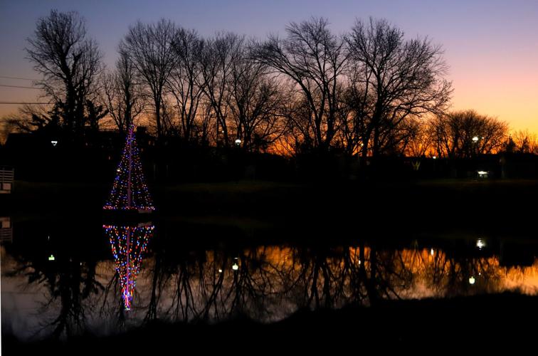 Photo gallery: Christmas reflections at Hillside Park | News Gallery ...