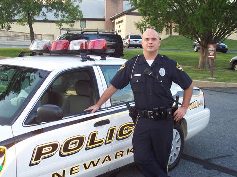 NPD officer returns from Iraq a hero | News | newarkpostonline.com
