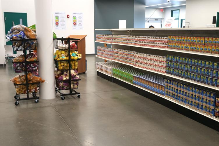 With a grocery store feel, renovated Food Bank pantry ‘restores dignity ...