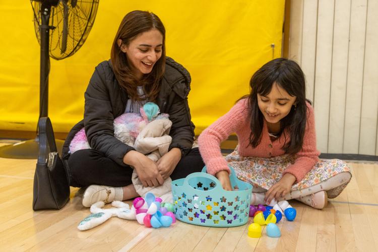 Rain can't crack Newark's Easter egg-citement | Gallery ...
