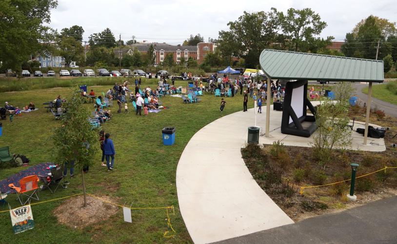 Parks on Draft, outdoor movie bring a crowd to Hillside Park | News ...