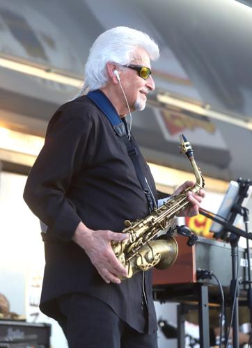 Club Phred performs outdoor show at the Newark Senior Center | News ...
