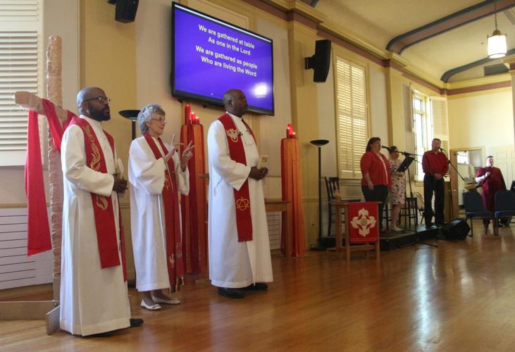 Newark UMC consecrates new welcome center | News | newarkpostonline.com