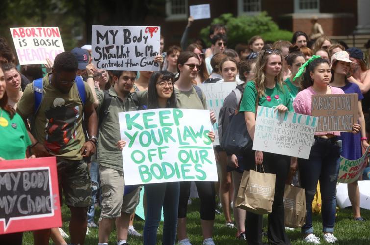 Dueling abortion rallies draw activists from both sides to UD Green ...