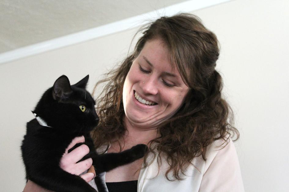 A purr-fect Valentine's Day: 'Kitty grams' bring cheer to local ...