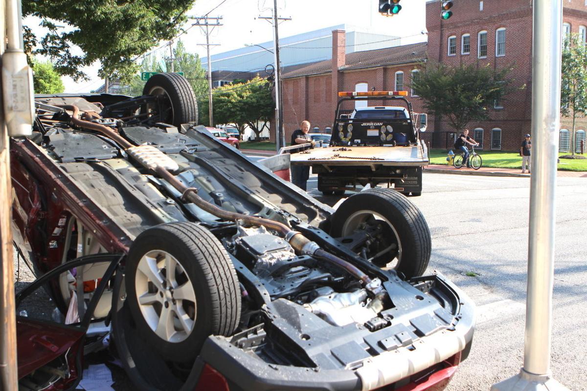 Woman cited in crash that flipped SUV | News | newarkpostonline.com