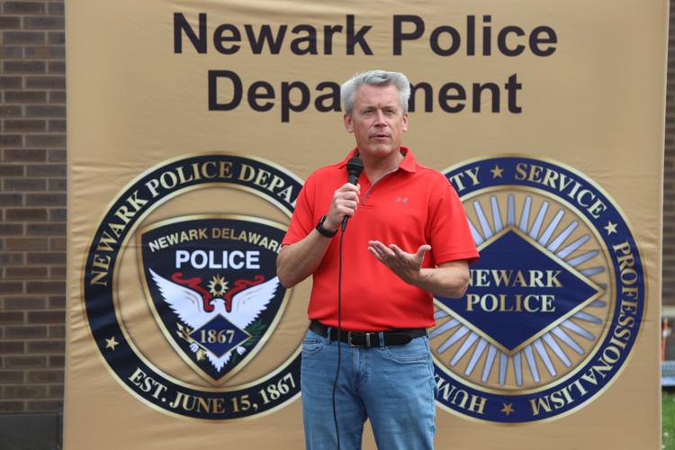 Retiring officer honored for 27 years of service to Newark | News ...