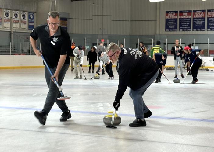 SPORTS BUZZ: Curling club hosts inaugural 'bonspiel' in Newark | Sports ...