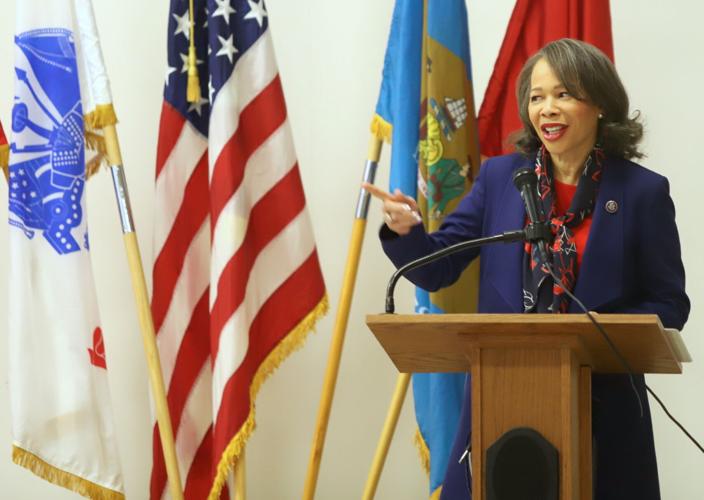 Delaware National Guard firefighters welcomed home from deployment ...