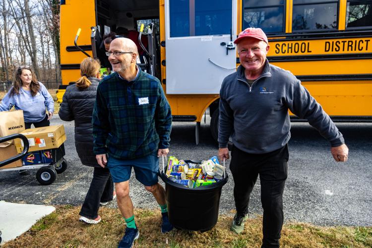Christina schools ‘fill the bus’ for Newark Area Welfare Committee food ...