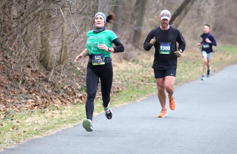Run, Eagles, Run: Newarkers show off Philly pride at Super Bowl-themed ...
