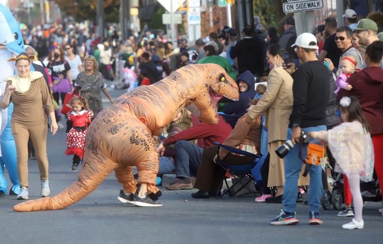 Newark's Halloween parade draws thousands to Main Street | News Gallery ...