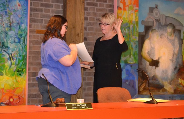 Sierer sworn in amidst election complaints | News | newarkpostonline.com