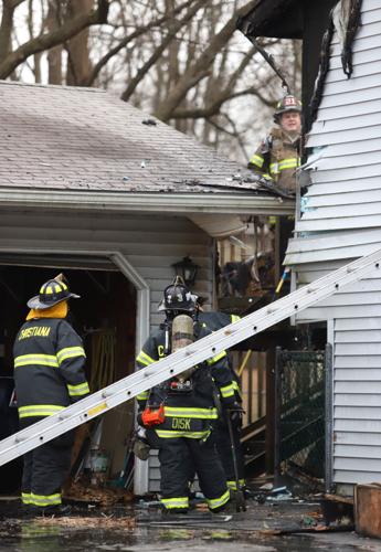 Man injured in house fire in Scottfield | News | newarkpostonline.com