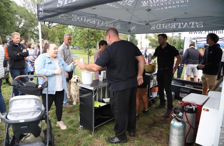 Parks on Draft, outdoor movie bring a crowd to Hillside Park | News ...