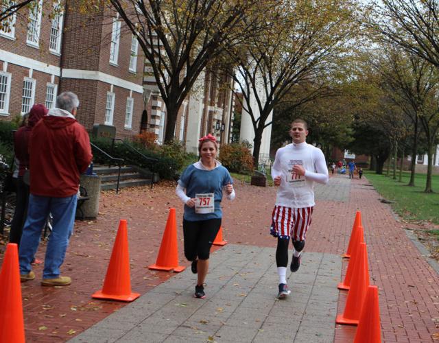 Mayor’s Masquerade run raises $13,000 | News | newarkpostonline.com