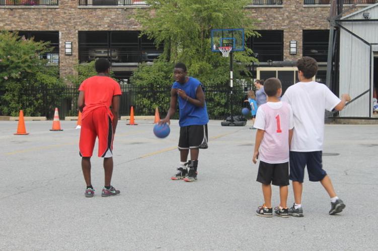 Fans celebrate 87ers Day with games, music | News | newarkpostonline.com