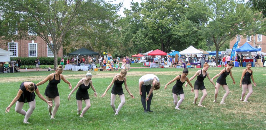 Annual Community Day draws a crowd | News Gallery | newarkpostonline.com
