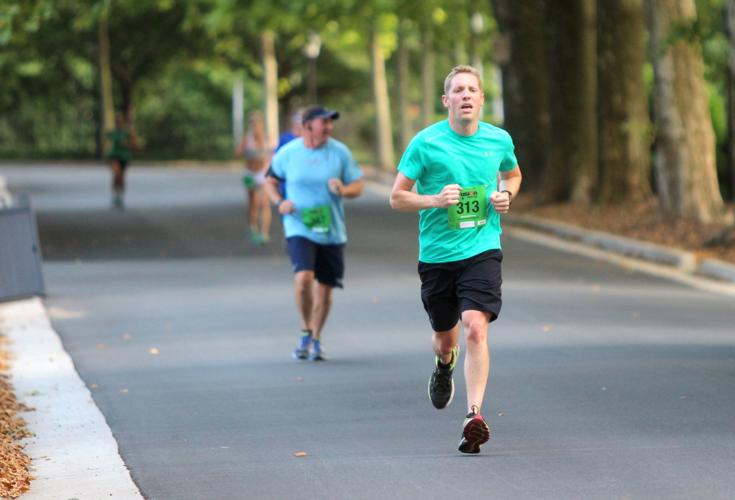 Green-clad runners honor Meredith Chapman at 5K | News ...